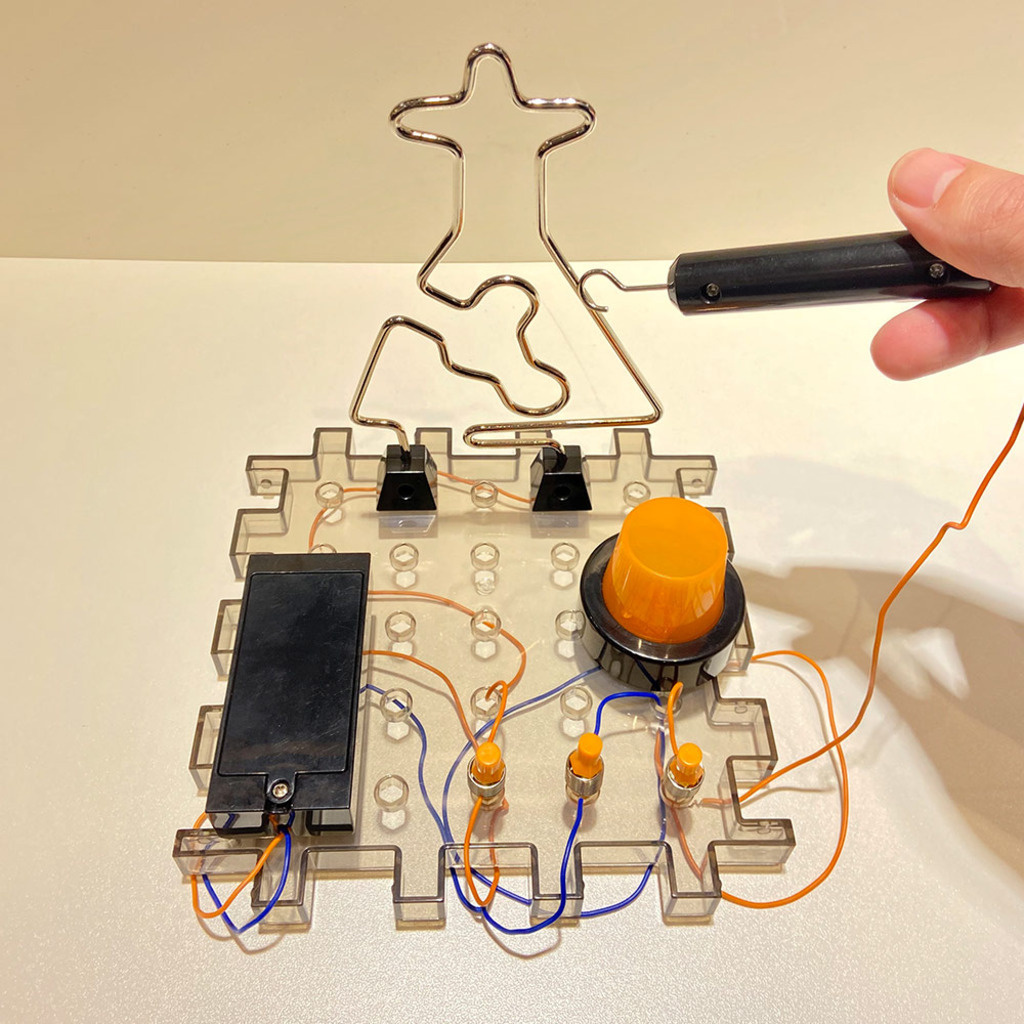 Discovery Mindblown - Toy Circuitry Action Experiment - Wire Trap - Toy ...