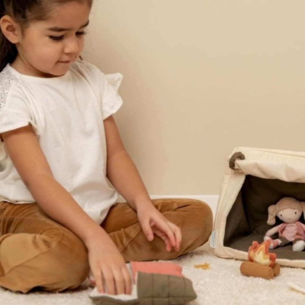 Little Dutch - Jake & Anna Doll Camping Playset - Toy Dubai (Toys MENA LLC)