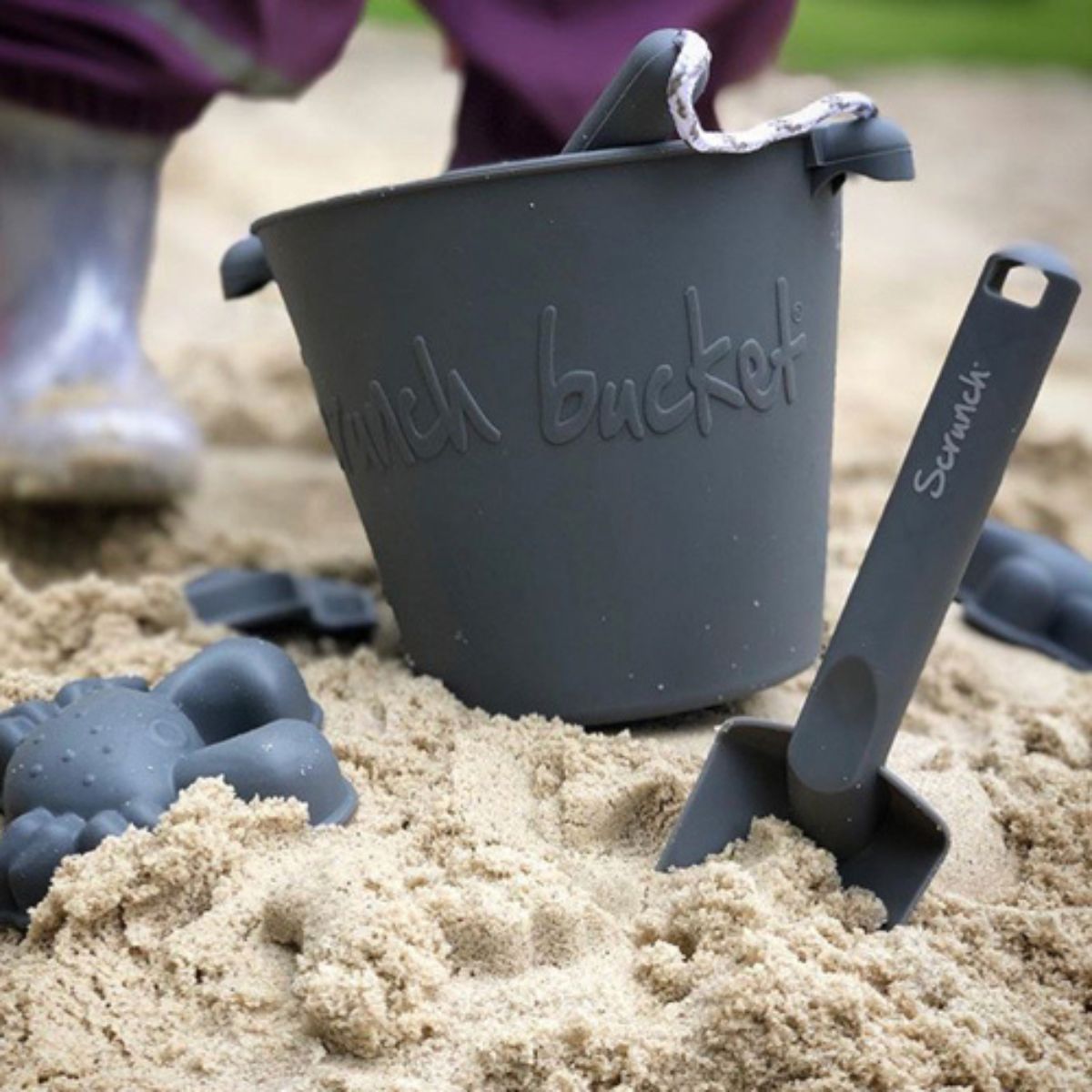 Scrunch Bucket Midnight Blue - Toy Dubai (Toys MENA LLC)